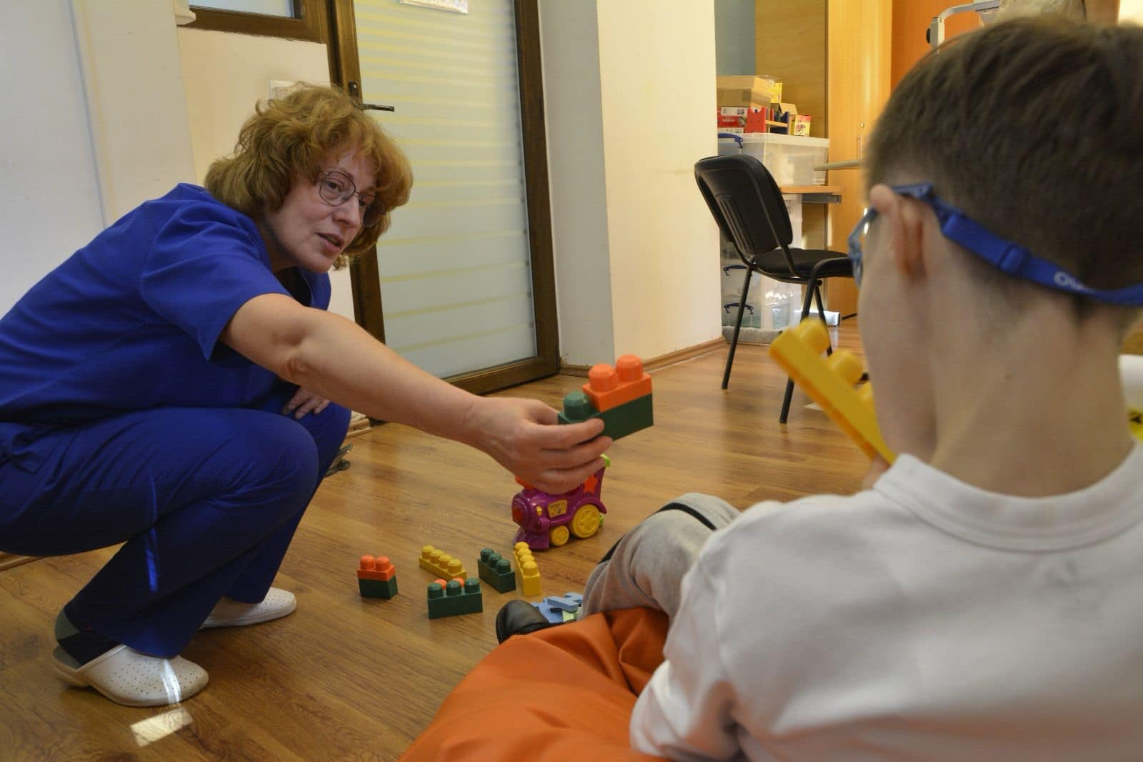 Acordăm un stimulent financiar de 1.000 de lei pe lună pentru fiecare ...